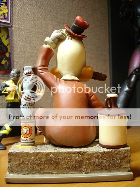HOWARD THE DUCK is HOME! Yay! - Statue Forum