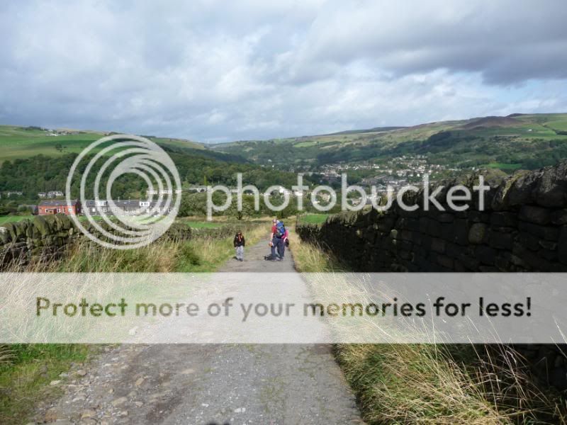 T/R. A walk along Langfield Edge to Stoodley Pike.