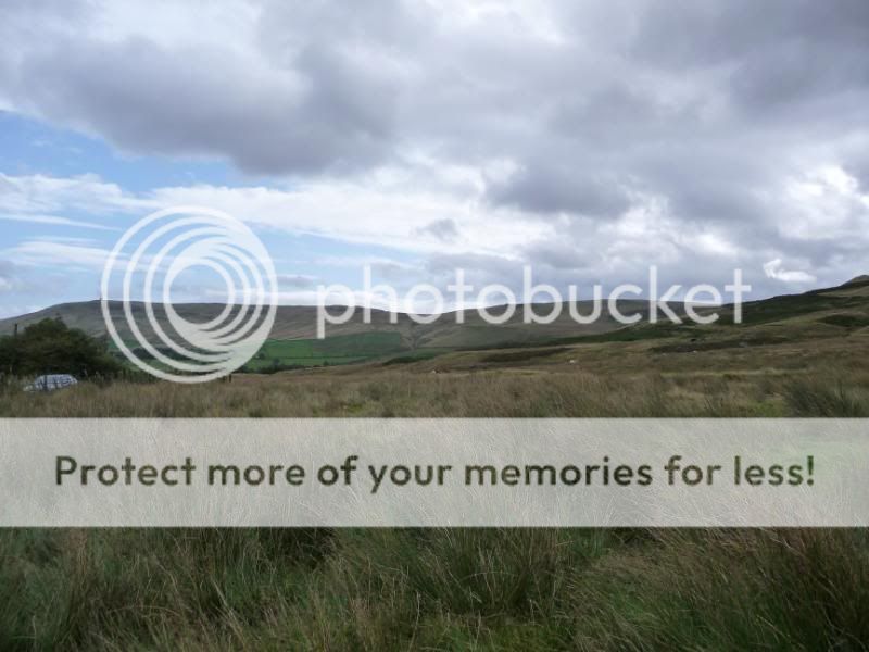 T/R. A walk along Langfield Edge to Stoodley Pike.