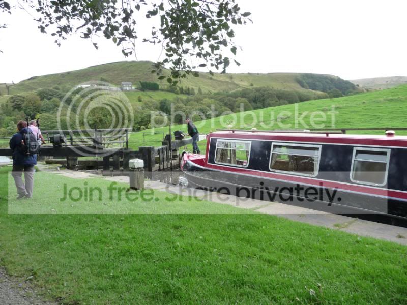 T/R. A walk along Langfield Edge to Stoodley Pike.