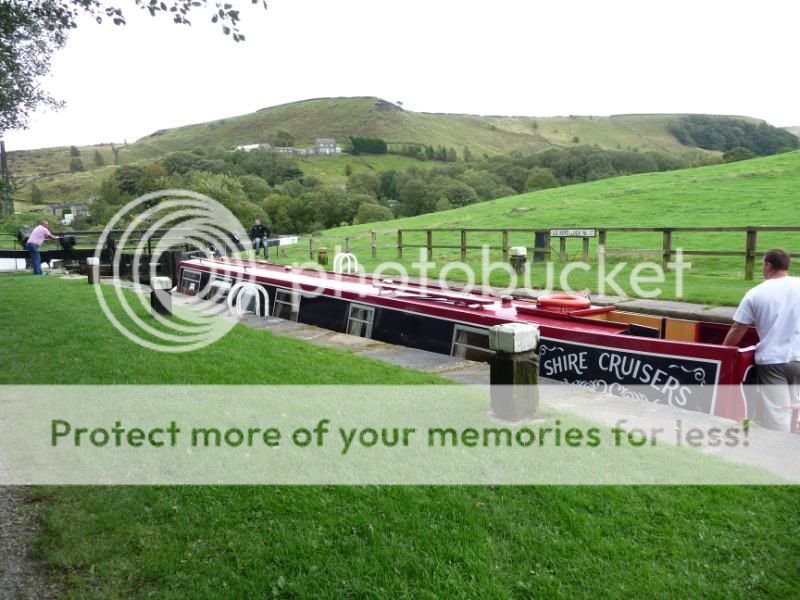 T/R. A walk along Langfield Edge to Stoodley Pike.